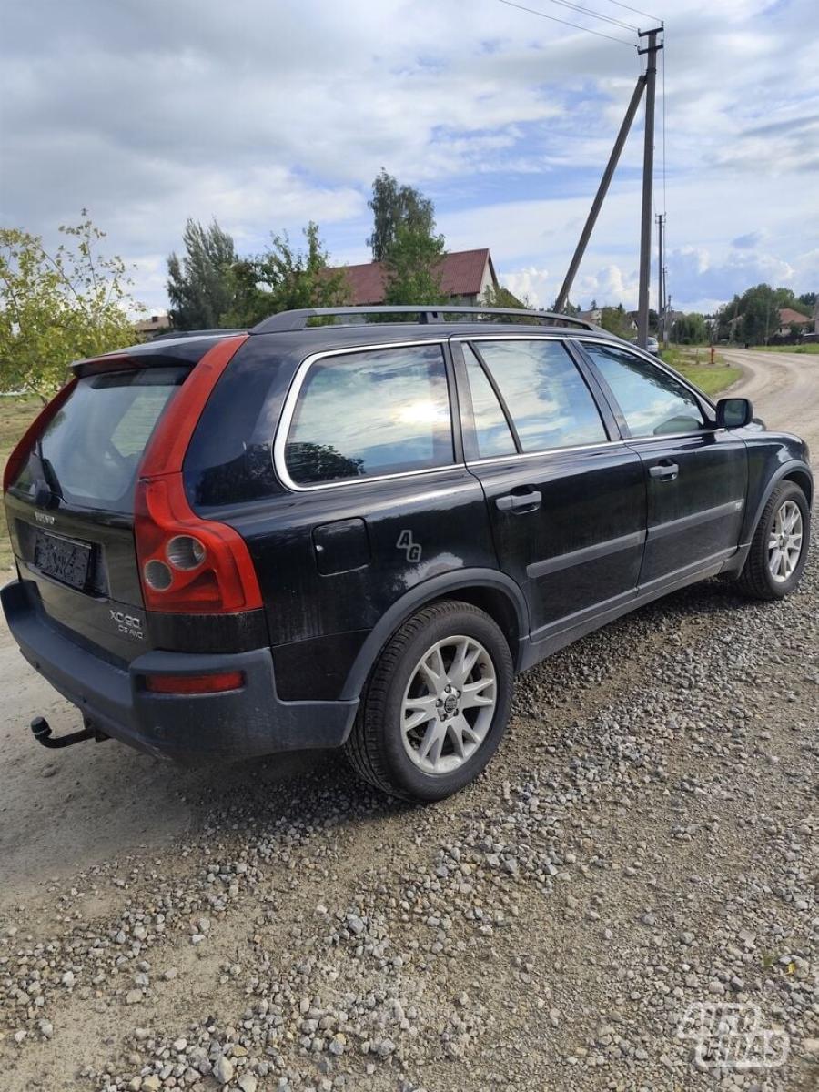 Volvo XC90 2006 in Siauliai, with an engine capacity of 2.40 L and mileage of 300 thousand km for 1999 €, photo 7 on AUTOMOTO.COM.LV