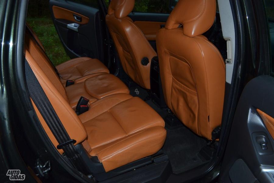 Volvo XC90 2006 Viļņa, ar dzinēja tilpumu 2.40 L un nobraukumu 322 tūkst. km par 4300 €, foto 16 vietnē AUTOMOTO.COM.LV