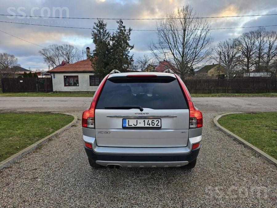 Volvo XC90 2007 Ventspils, ar dzinēja tilpumu 2.40 L un nobraukumu 292 tūkst. km par 5400 €, foto 8 vietnē AUTOMOTO.COM.LV