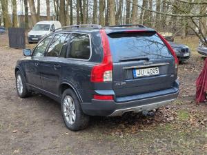 Volvo XC90 2007 in Riga, with an engine capacity of 2.40 L and mileage of 312 thousand km for 2200 €, photo 3 on AUTOMOTO.COM.LV