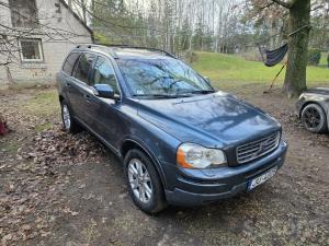 Volvo XC90 2007 in Riga, with an engine capacity of 2.40 L and mileage of 312 thousand km for 2200 €, photo 4 on AUTOMOTO.COM.LV