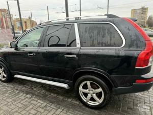 Volvo XC90 2007 Kauņa, ar dzinēja tilpumu 2.40 L un nobraukumu 340 tūkst. km par 6200 €, foto  vietnē AUTOMOTO.COM.LV