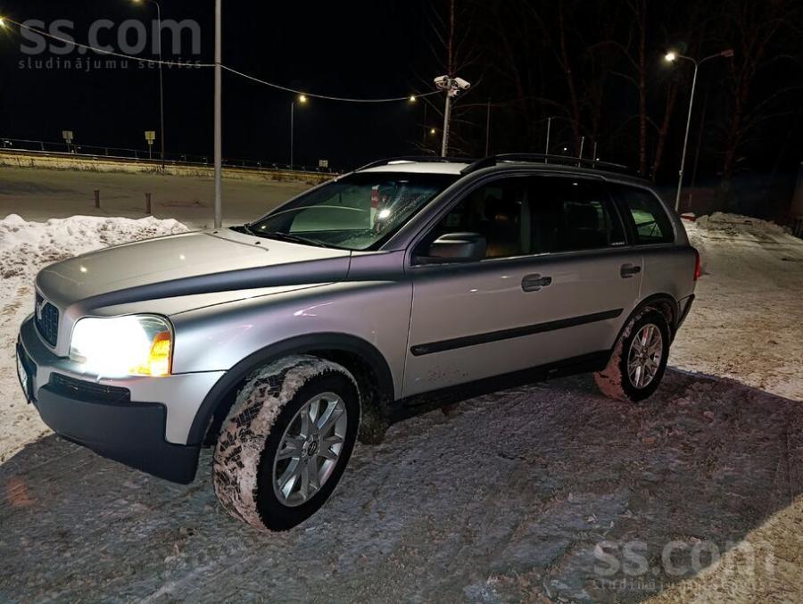 Volvo XC90 2007 in Riga, with an engine capacity of 2.40 L and mileage of 360 thousand km for 4900 €, photo 1 on AUTOMOTO.COM.LV