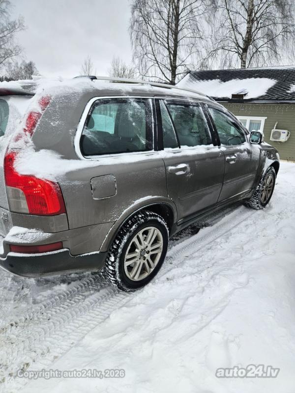 Volvo XC90 2007 Tallina, ar dzinēja tilpumu 2.40 L un nobraukumu 323 tūkst. km par 5500 €, foto 2 vietnē AUTOMOTO.COM.LV