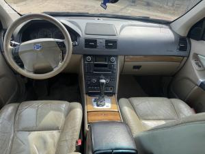 Volvo XC90 2007 in Prienai, with an engine capacity of 3.20 L and mileage of 365 thousand km for 2999 €, photo 10 on AUTOMOTO.COM.LV