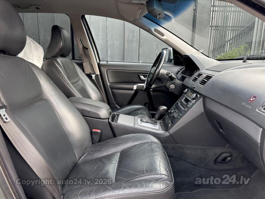 Volvo XC90 2007 Tartu, ar dzinēja tilpumu 2.40 L un nobraukumu 290 tūkst. km par 5599 €, foto 8 vietnē AUTOMOTO.COM.LV