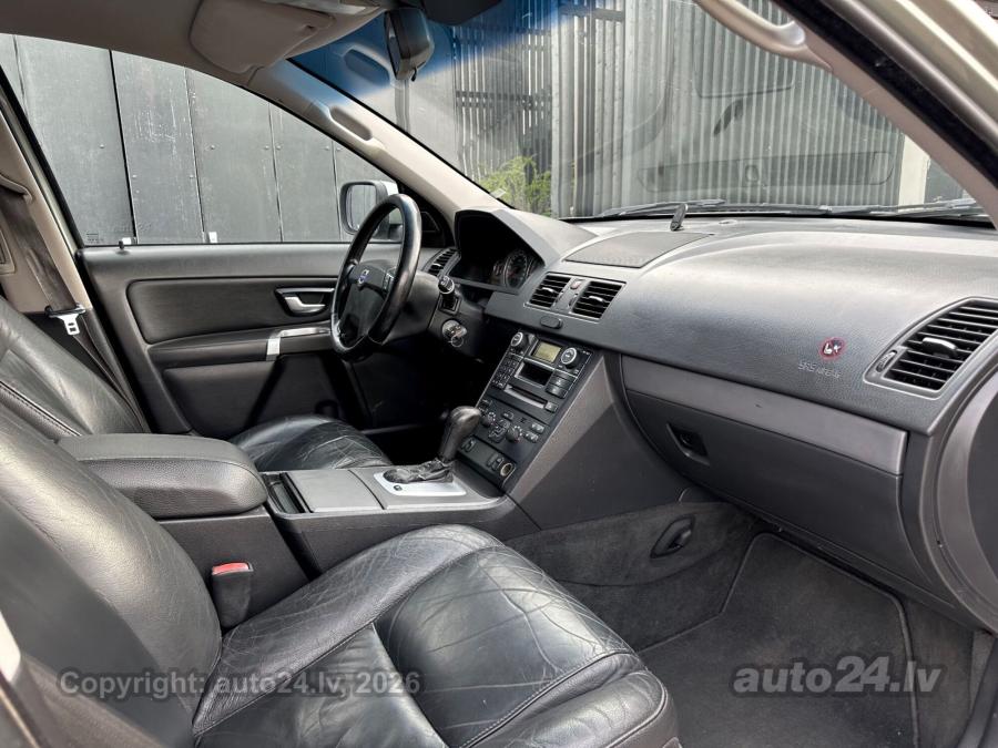 Volvo XC90 2007 Tartu, ar dzinēja tilpumu 2.40 L un nobraukumu 290 tūkst. km par 5599 €, foto 9 vietnē AUTOMOTO.COM.LV