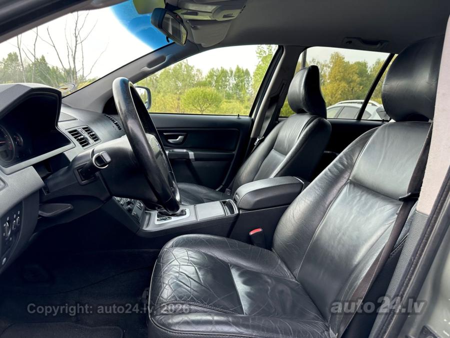 Volvo XC90 2007 Tartu, ar dzinēja tilpumu 2.40 L un nobraukumu 290 tūkst. km par 5599 €, foto 13 vietnē AUTOMOTO.COM.LV
