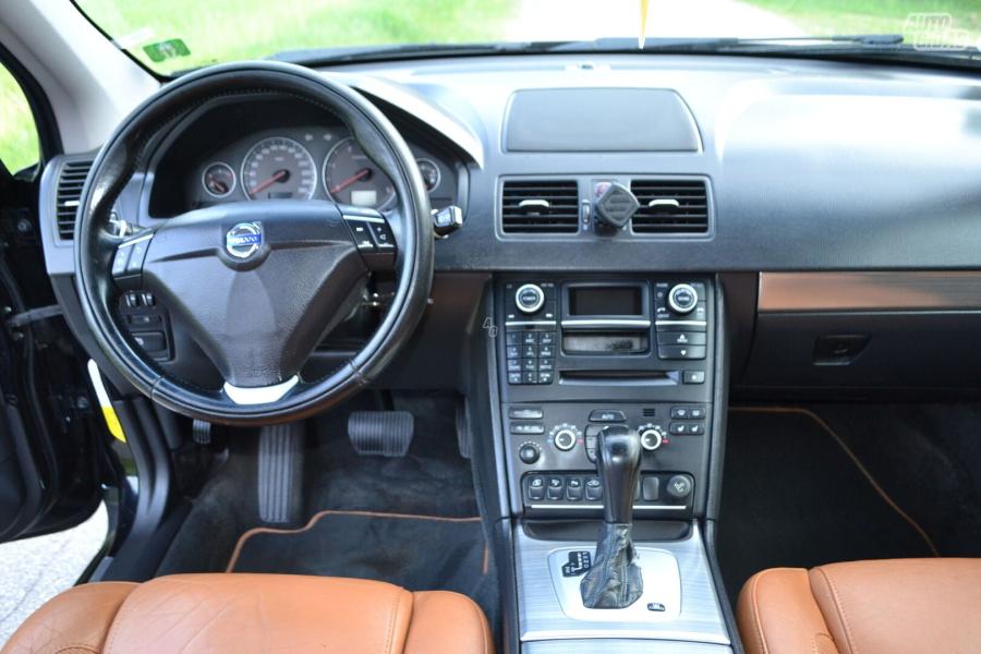 Volvo XC90 2007 in Vilnius, with an engine capacity of 2.40 L and mileage of 299 thousand km for 5950 €, photo 11 on AUTOMOTO.COM.LV