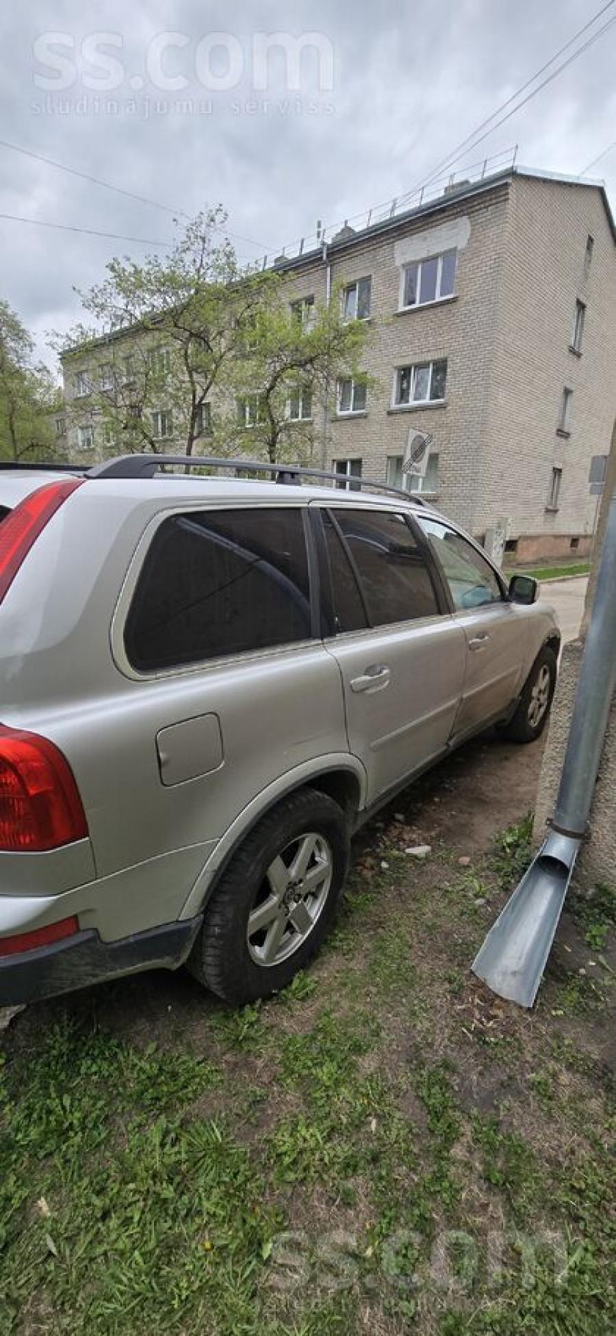 Volvo XC90 2007 Rīga, ar dzinēja tilpumu 3.20 L un nobraukumu 378 tūkst. km par 1200 €, foto 8 vietnē AUTOMOTO.COM.LV