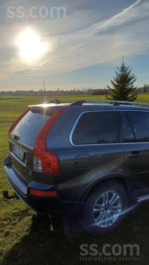 Volvo XC90 2007 in Saldus, with an engine capacity of 2.40 L and mileage of 331 thousand km for 6700 €, photo 6 on AUTOMOTO.COM.LV