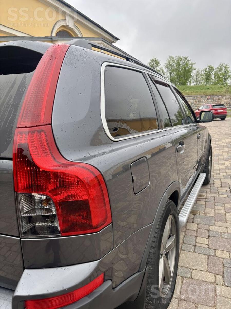 Volvo XC90 2007 Daugavpils, ar dzinēja tilpumu 2.40 L un nobraukumu 317 tūkst. km par 4750 €, foto 18 vietnē AUTOMOTO.COM.LV