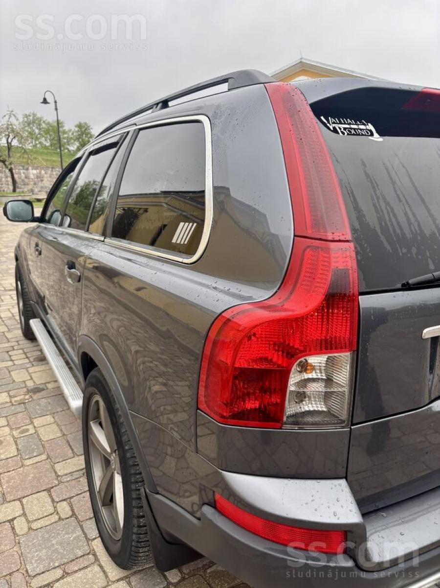 Volvo XC90 2007 Daugavpils, ar dzinēja tilpumu 2.40 L un nobraukumu 317 tūkst. km par 4750 €, foto 19 vietnē AUTOMOTO.COM.LV
