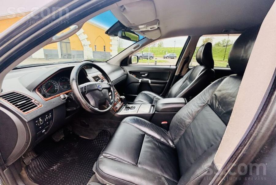 Volvo XC90 2007 Daugavpils, ar dzinēja tilpumu 2.40 L un nobraukumu 317 tūkst. km par 4750 €, foto 22 vietnē AUTOMOTO.COM.LV