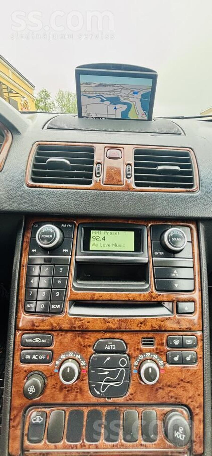 Volvo XC90 2007 Daugavpils, ar dzinēja tilpumu 2.40 L un nobraukumu 317 tūkst. km par 4750 €, foto 32 vietnē AUTOMOTO.COM.LV