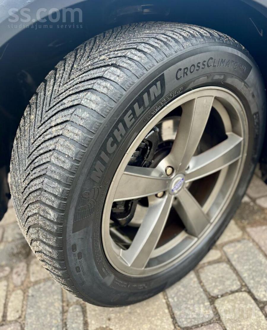 Volvo XC90 2007 Daugavpils, ar dzinēja tilpumu 2.40 L un nobraukumu 317 tūkst. km par 4750 €, foto 33 vietnē AUTOMOTO.COM.LV