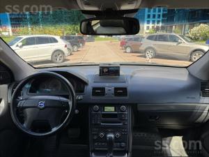 Volvo XC90 2007 in Riga, with an engine capacity of 2.40 L and mileage of 399 thousand km for 4290 €, photo 8 on AUTOMOTO.COM.LV