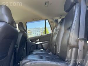 Volvo XC90 2007 in Riga, with an engine capacity of 2.40 L and mileage of 399 thousand km for 4290 €, photo 9 on AUTOMOTO.COM.LV