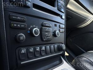 Volvo XC90 2007 in Riga, with an engine capacity of 2.40 L and mileage of 399 thousand km for 4290 €, photo 11 on AUTOMOTO.COM.LV