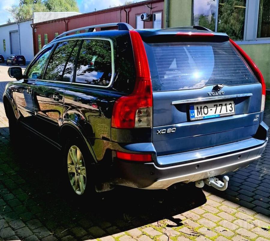 Volvo XC90 2007 Rīga, ar dzinēja tilpumu 2.40 L un nobraukumu 475 tūkst. km par 6300 €, foto 4 vietnē AUTOMOTO.COM.LV
