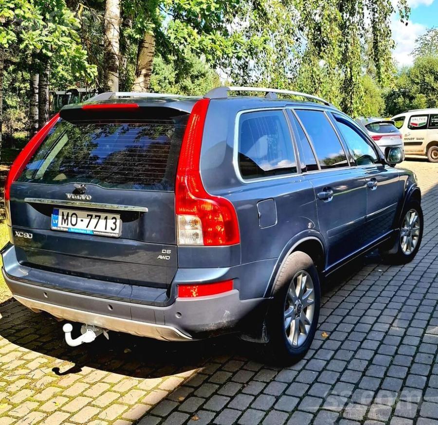 Volvo XC90 2007 Rīga, ar dzinēja tilpumu 2.40 L un nobraukumu 475 tūkst. km par 6300 €, foto 5 vietnē AUTOMOTO.COM.LV