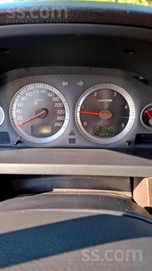 Volvo XC90 2007 Rīga, ar dzinēja tilpumu 2.40 L un nobraukumu 475 tūkst. km par 6300 €, foto 12 vietnē AUTOMOTO.COM.LV
