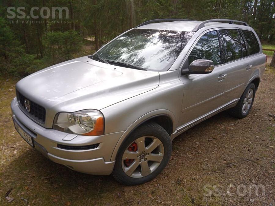 Volvo XC90 2007 in Valmiera, with an engine capacity of 2.40 L and mileage of 318 thousand km for 3999 €, photo 6 on AUTOMOTO.COM.LV