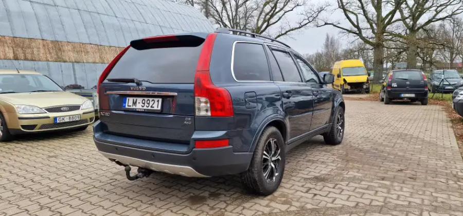 Volvo XC90 2007 Valmiera, ar dzinēja tilpumu 2.40 L un nobraukumu 346 tūkst. km par 5900 €, foto 4 vietnē AUTOMOTO.COM.LV