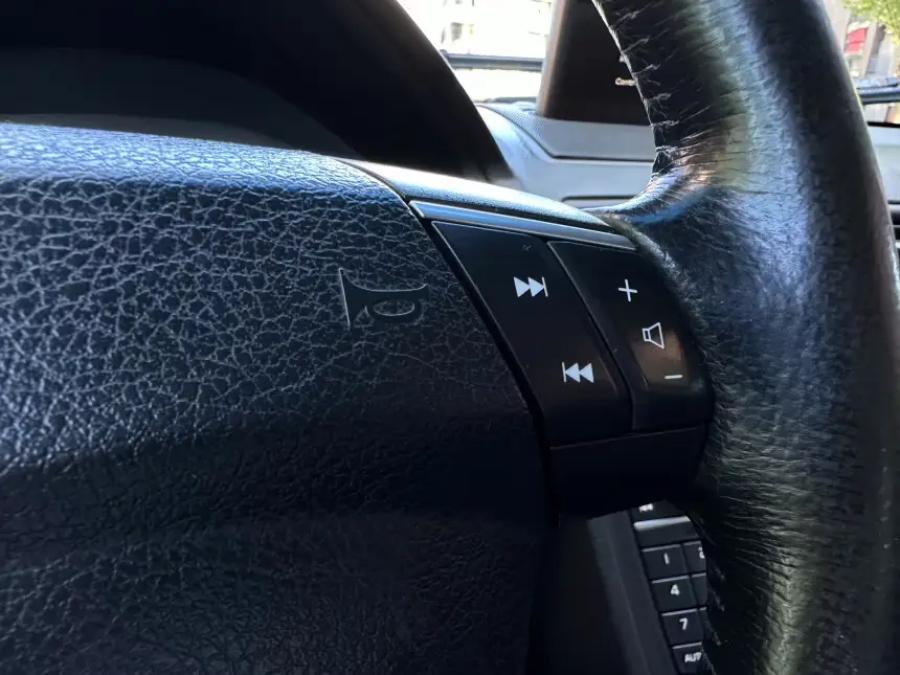 Volvo XC90 2007 in Riga, with an engine capacity of 2.40 L and mileage of 374 thousand km for 4490 €, photo 22 on AUTOMOTO.COM.LV