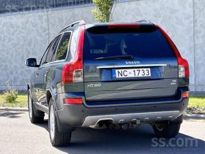 Volvo XC90 2007 in Riga, with an engine capacity of 2.40 L and mileage of 300 thousand km for 3850 €, photo 4 on AUTOMOTO.COM.LV