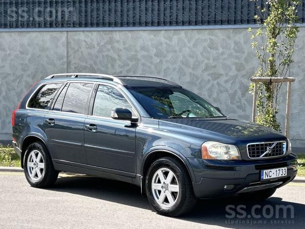Volvo XC90 2007 in Riga, with an engine capacity of 2.40 L and mileage of 300 thousand km for 3850 €, photo 6 on AUTOMOTO.COM.LV
