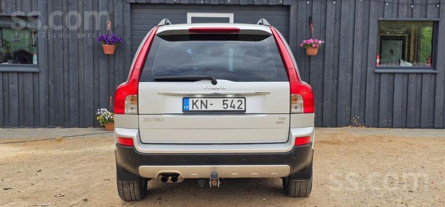 Volvo XC90 2007 in Kuldiga, with an engine capacity of 2.40 L and mileage of 281 thousand km for 6800 €, photo 6 on AUTOMOTO.COM.LV