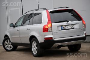 Volvo XC90 2007 in Tukums, with an engine capacity of 2.40 L and mileage of 338 thousand km for 5950 €, photo 6 on AUTOMOTO.COM.LV