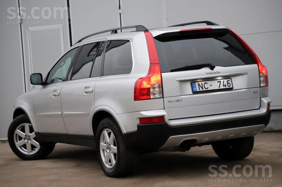 Volvo XC90 2007 in Tukums, with an engine capacity of 2.40 L and mileage of 338 thousand km for 5950 €, photo 6 on AUTOMOTO.COM.LV