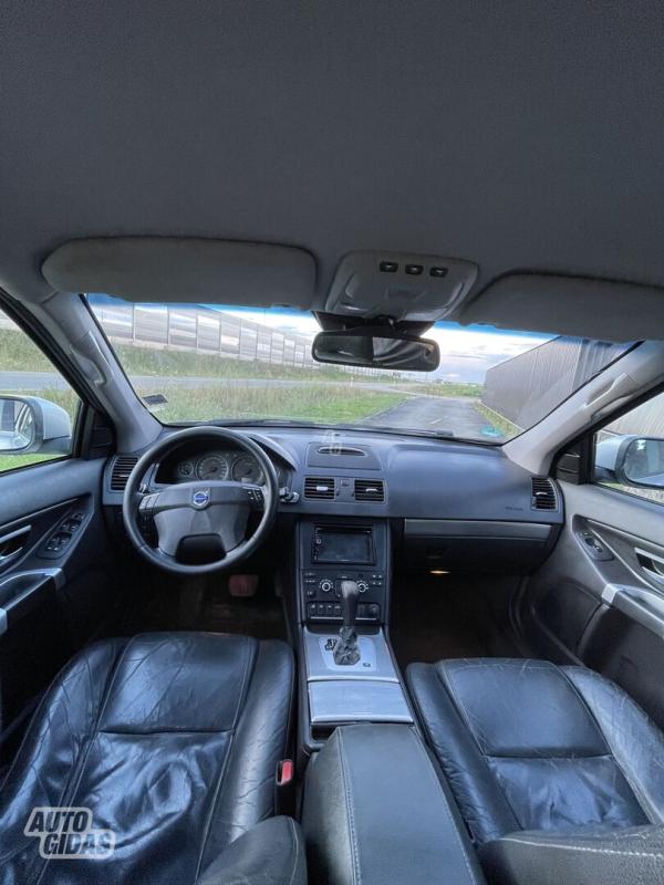Volvo XC90 2007 in Marijampole, with an engine capacity of 2.40 L and mileage of 330 thousand km for 4200 €, photo 8 on AUTOMOTO.COM.LV