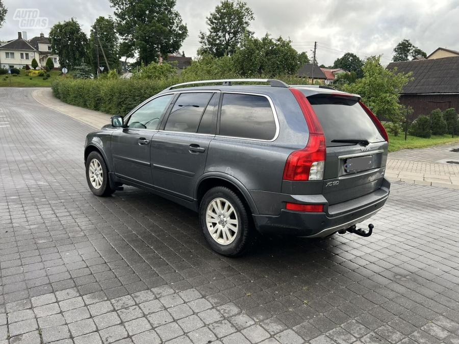 Volvo XC90 2007 Telšiai, ar dzinēja tilpumu 2.40 L un nobraukumu 333 tūkst. km par 3700 €, foto 4 vietnē AUTOMOTO.COM.LV