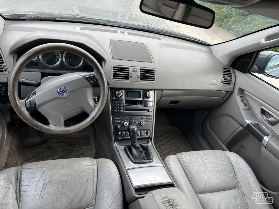 Volvo XC90 2007 Telšiai, ar dzinēja tilpumu 2.40 L un nobraukumu 333 tūkst. km par 3700 €, foto 10 vietnē AUTOMOTO.COM.LV