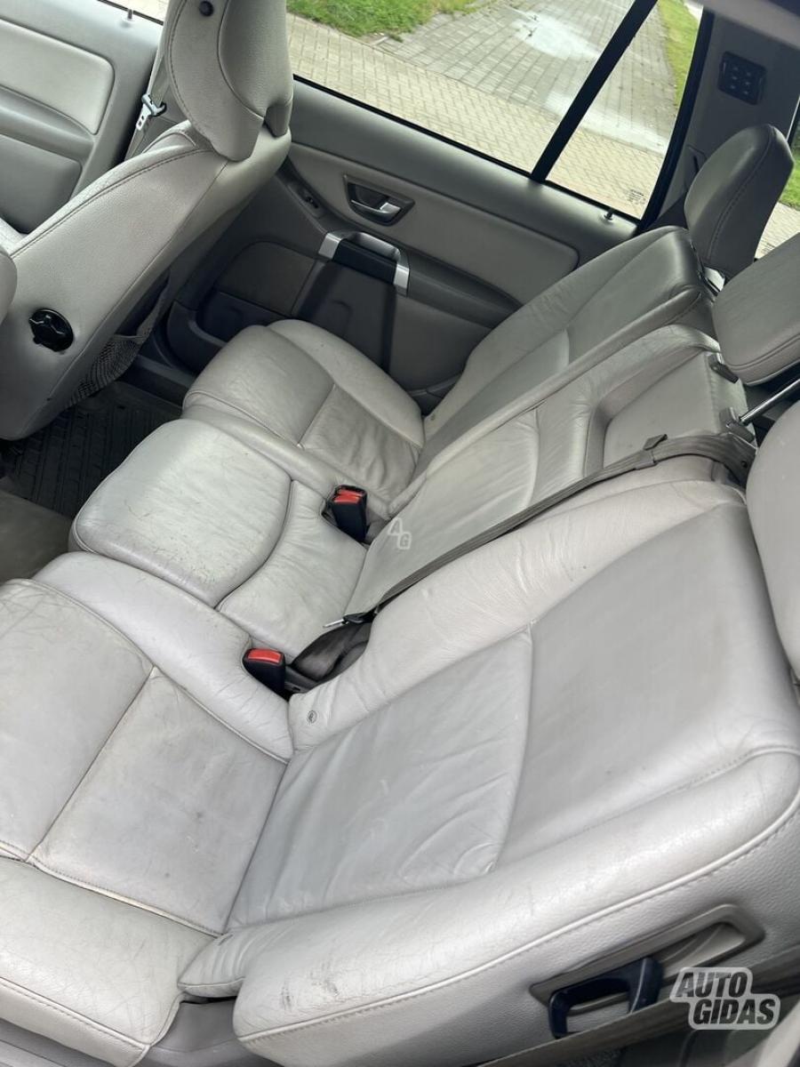 Volvo XC90 2007 Telšiai, ar dzinēja tilpumu 2.40 L un nobraukumu 333 tūkst. km par 3700 €, foto 12 vietnē AUTOMOTO.COM.LV