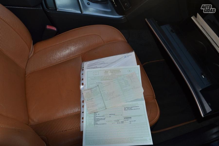 Volvo XC90 2007 Viļņa, ar dzinēja tilpumu 2.40 L un nobraukumu 296 tūkst. km par 5900 €, foto 13 vietnē AUTOMOTO.COM.LV