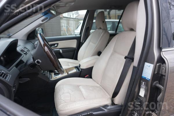 Volvo XC90 2008 Rīga, ar dzinēja tilpumu 2.40 L un nobraukumu 0 tūkst. km par 5500 €, foto 6 vietnē AUTOMOTO.COM.LV
