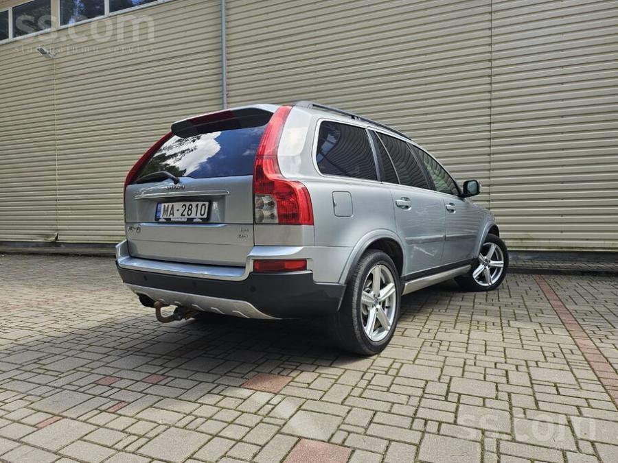 Volvo XC90 2008 in Tukums, with an engine capacity of 2.40 L and mileage of 390 thousand km for 4950 €, photo 4 on AUTOMOTO.COM.LV