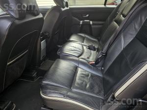 Volvo XC90 2008 in Tukums, with an engine capacity of 2.40 L and mileage of 390 thousand km for 4950 €, photo 5 on AUTOMOTO.COM.LV