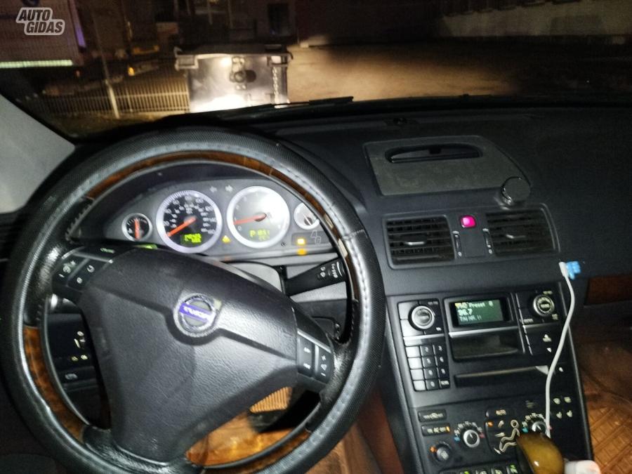 Volvo XC90 2008 Klaipėda, ar dzinēja tilpumu 4.40 L un nobraukumu 232 tūkst. km par 8300 €, foto 4 vietnē AUTOMOTO.COM.LV