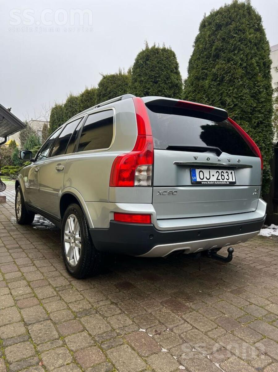 Volvo XC90 2008 in Riga, with an engine capacity of 2.40 L and mileage of 0 thousand km for 6890 €, photo 3 on AUTOMOTO.COM.LV
