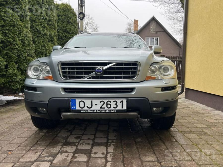 Volvo XC90 2008 in Riga, with an engine capacity of 2.40 L and mileage of 0 thousand km for 6890 €, photo 4 on AUTOMOTO.COM.LV