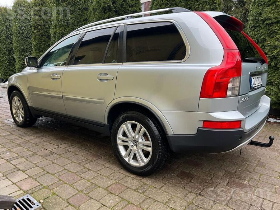 Volvo XC90 2008 in Riga, with an engine capacity of 2.40 L and mileage of 0 thousand km for 6890 €, photo 5 on AUTOMOTO.COM.LV