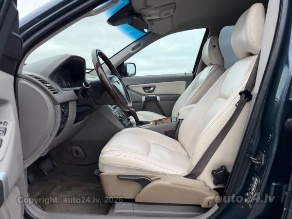 Volvo XC90 2008 in Tallinn, with an engine capacity of 2.40 L and mileage of 244 thousand km for 7990 €, photo 6 on AUTOMOTO.COM.LV