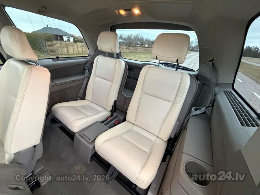 Volvo XC90 2008 in Tallinn, with an engine capacity of 2.40 L and mileage of 244 thousand km for 7990 €, photo 9 on AUTOMOTO.COM.LV