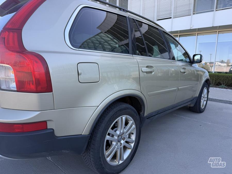 Volvo XC90 2008 Viļņa, ar dzinēja tilpumu 2.40 L un nobraukumu 292 tūkst. km par 3800 €, foto 12 vietnē AUTOMOTO.COM.LV