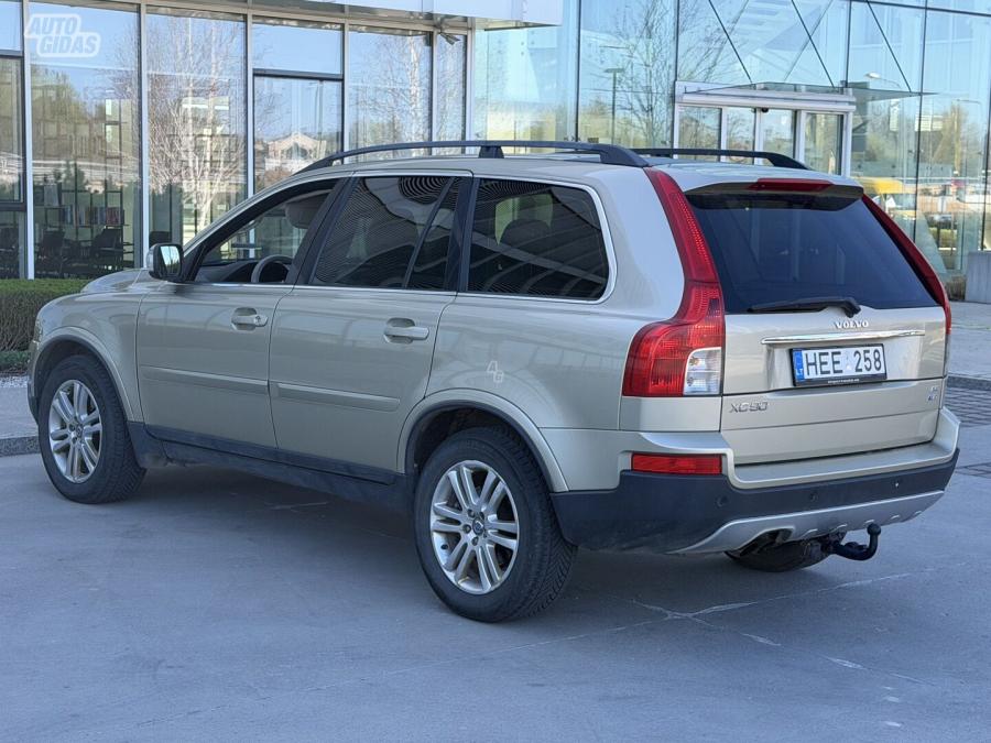 Volvo XC90 2008 Viļņa, ar dzinēja tilpumu 2.40 L un nobraukumu 292 tūkst. km par 3800 €, foto 15 vietnē AUTOMOTO.COM.LV